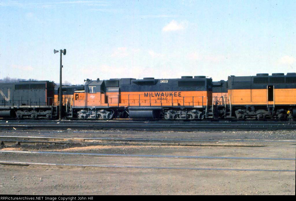 1145-09 MILW 363 at Pigs Eye Yard